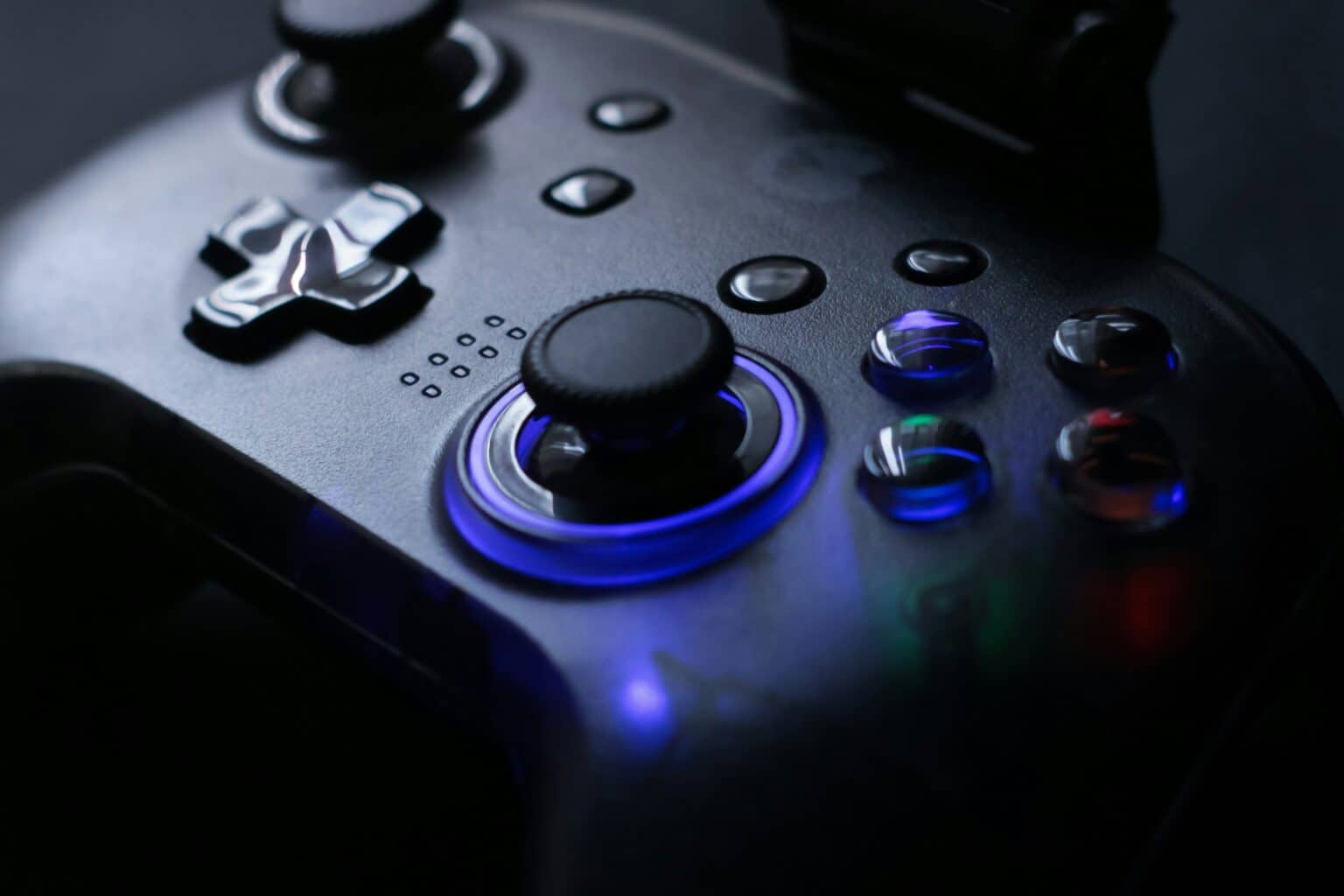 Best Budget Gaming Controllers for PC in 2026: 2 Real Picks